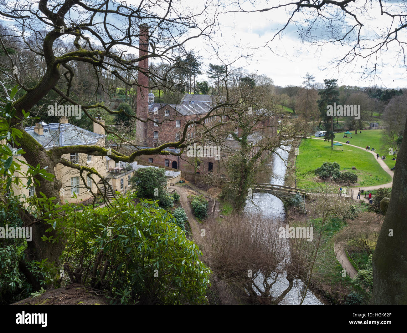 Old cotton mill manchester interior hi-res stock photography and images ...