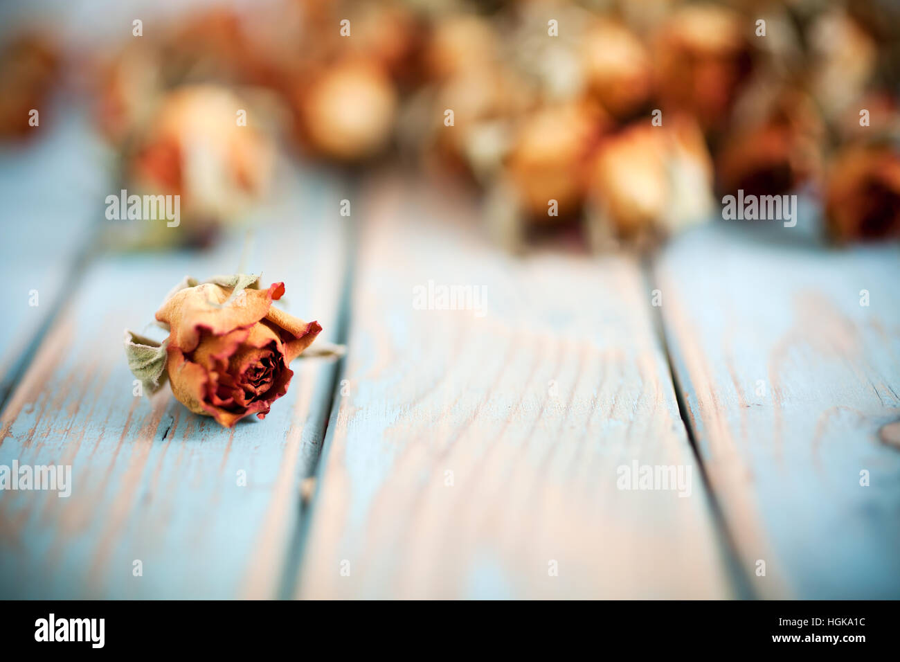 Dried roses spa hi-res stock photography and images - Alamy