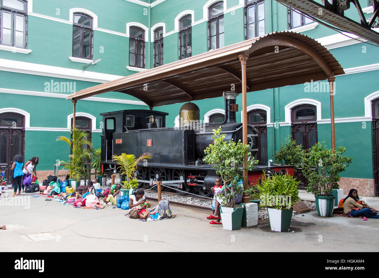 Maputo train station hi-res stock photography and images - Alamy