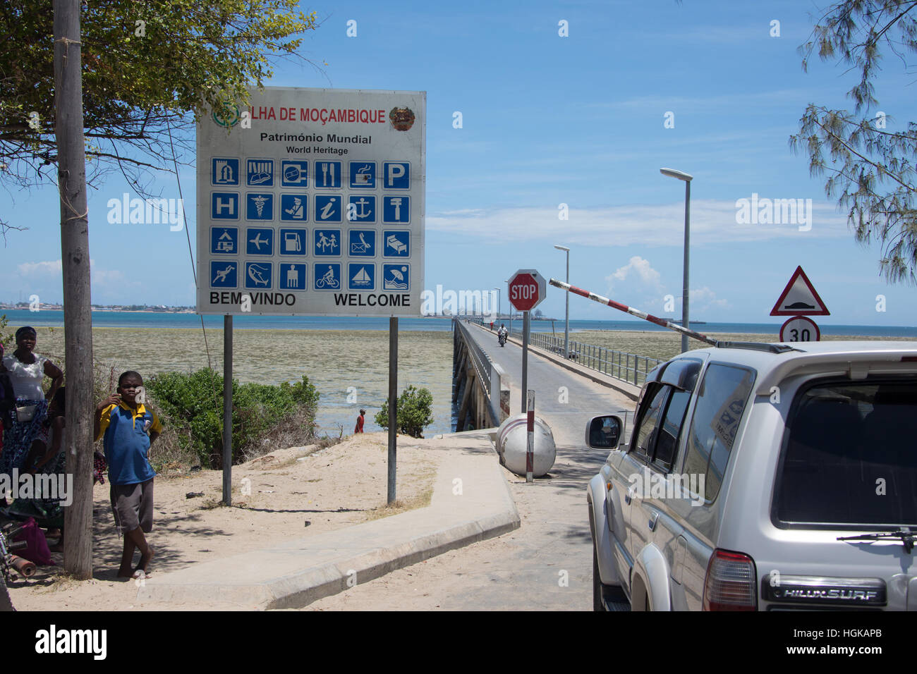 2 mile Bridge to Mozambique Island (Ilha de Mocambique), Mozambique ...