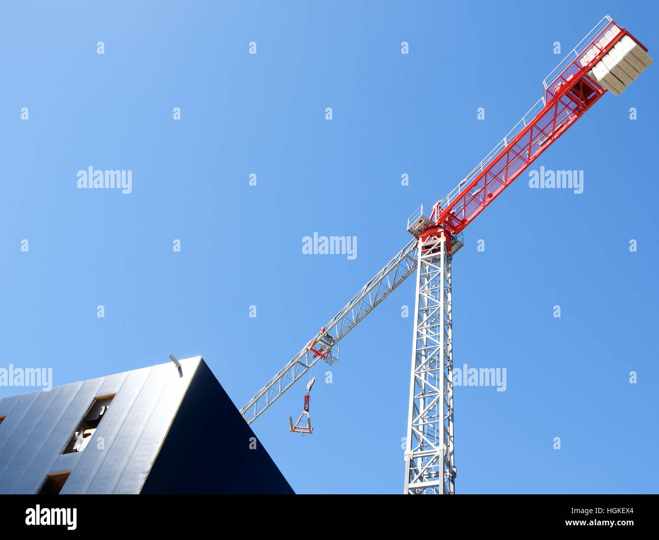 Construction site crane work men hi-res stock photography and images ...