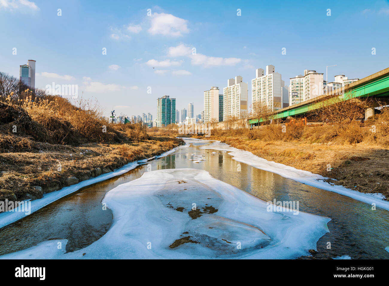 icy river with buildings in Seoul Stock Photo - Alamy