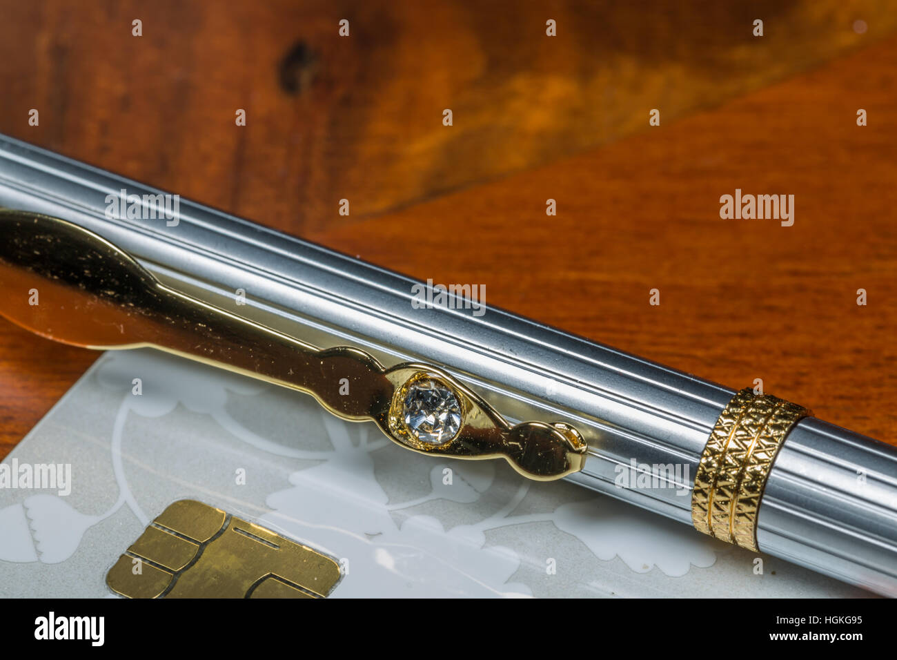 Metallic credit card hi-res stock photography and images - Alamy