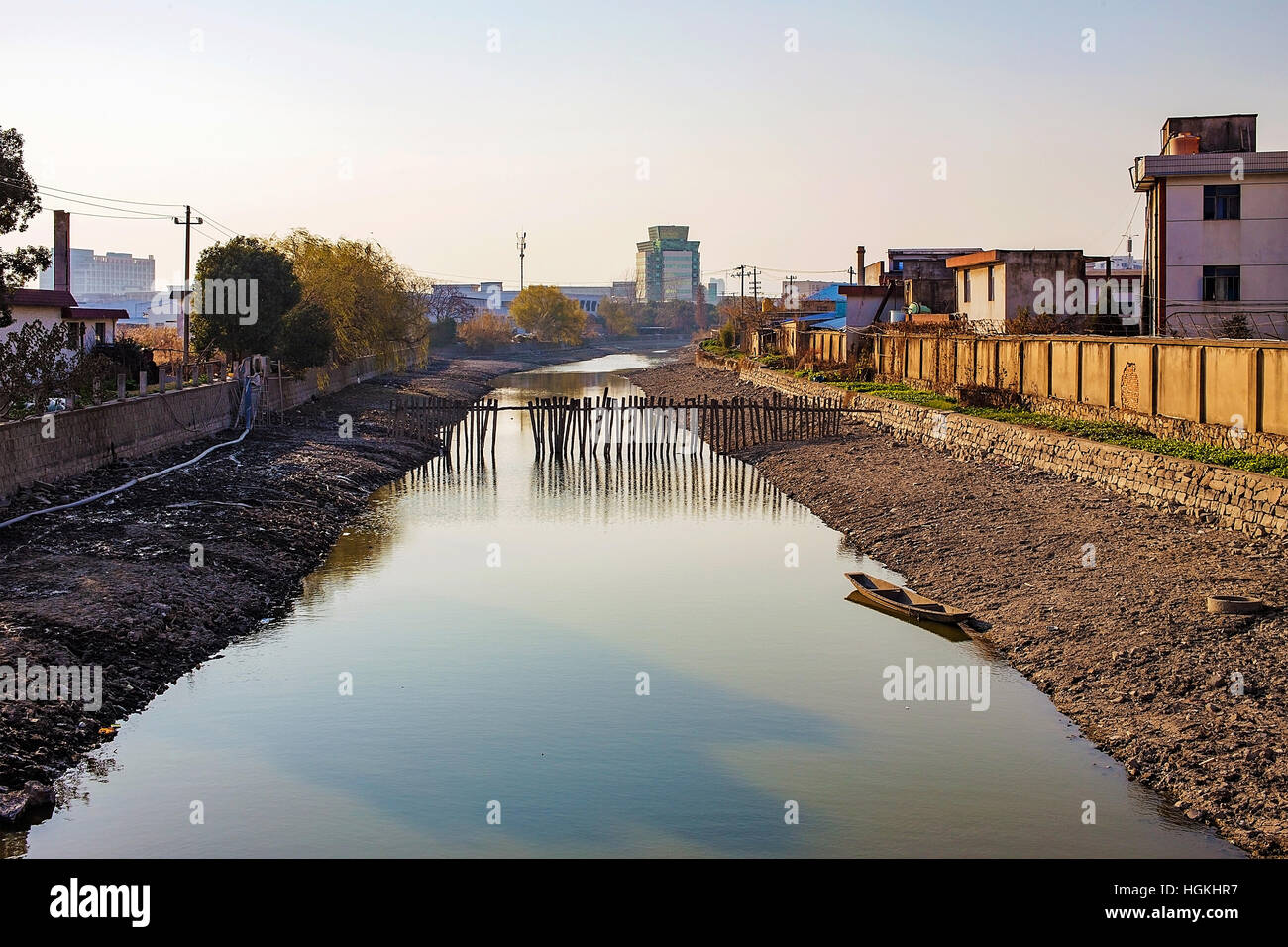 Stream in an ancient water town in Ningbo China Stock Photo - Alamy