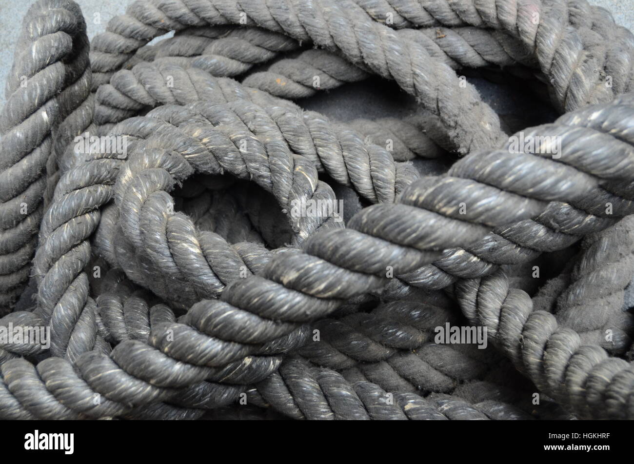 Tangled rope hi-res stock photography and images - Alamy