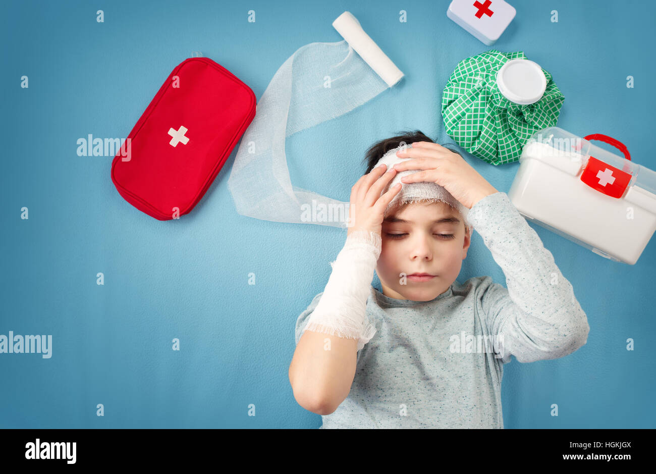 Bandages accident hi-res stock photography and images - Alamy