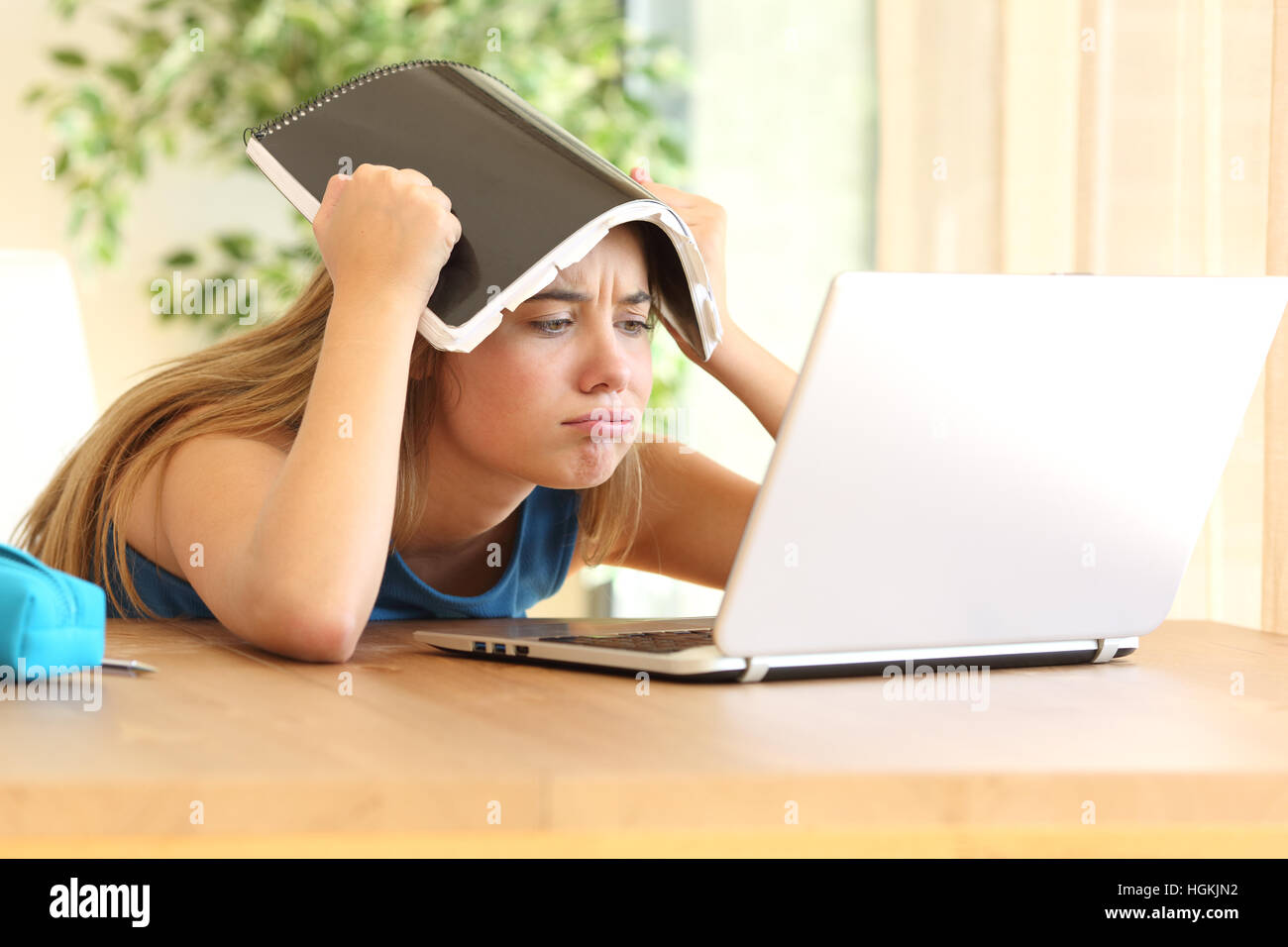 Difficult tutorial hi-res stock photography and images - Alamy