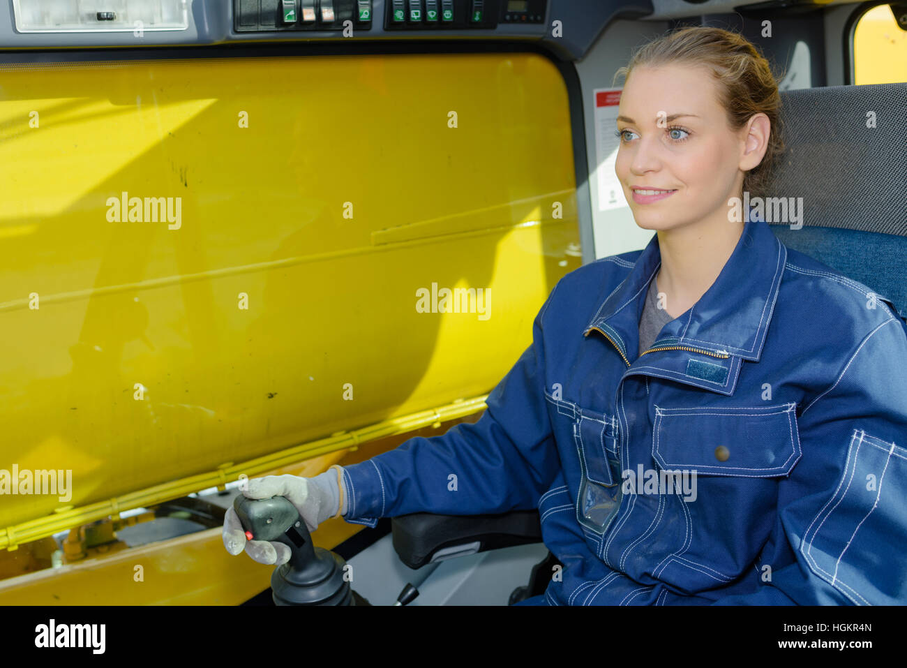 Mobile crane operating hi-res stock photography and images - Alamy
