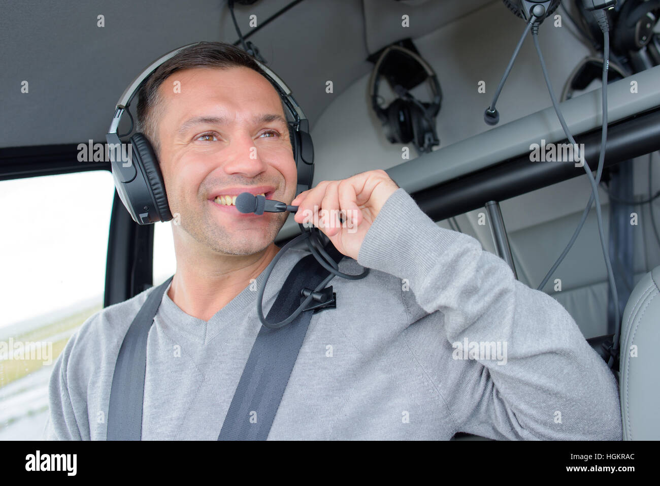 Smiling face airplane hi-res stock photography and images - Alamy