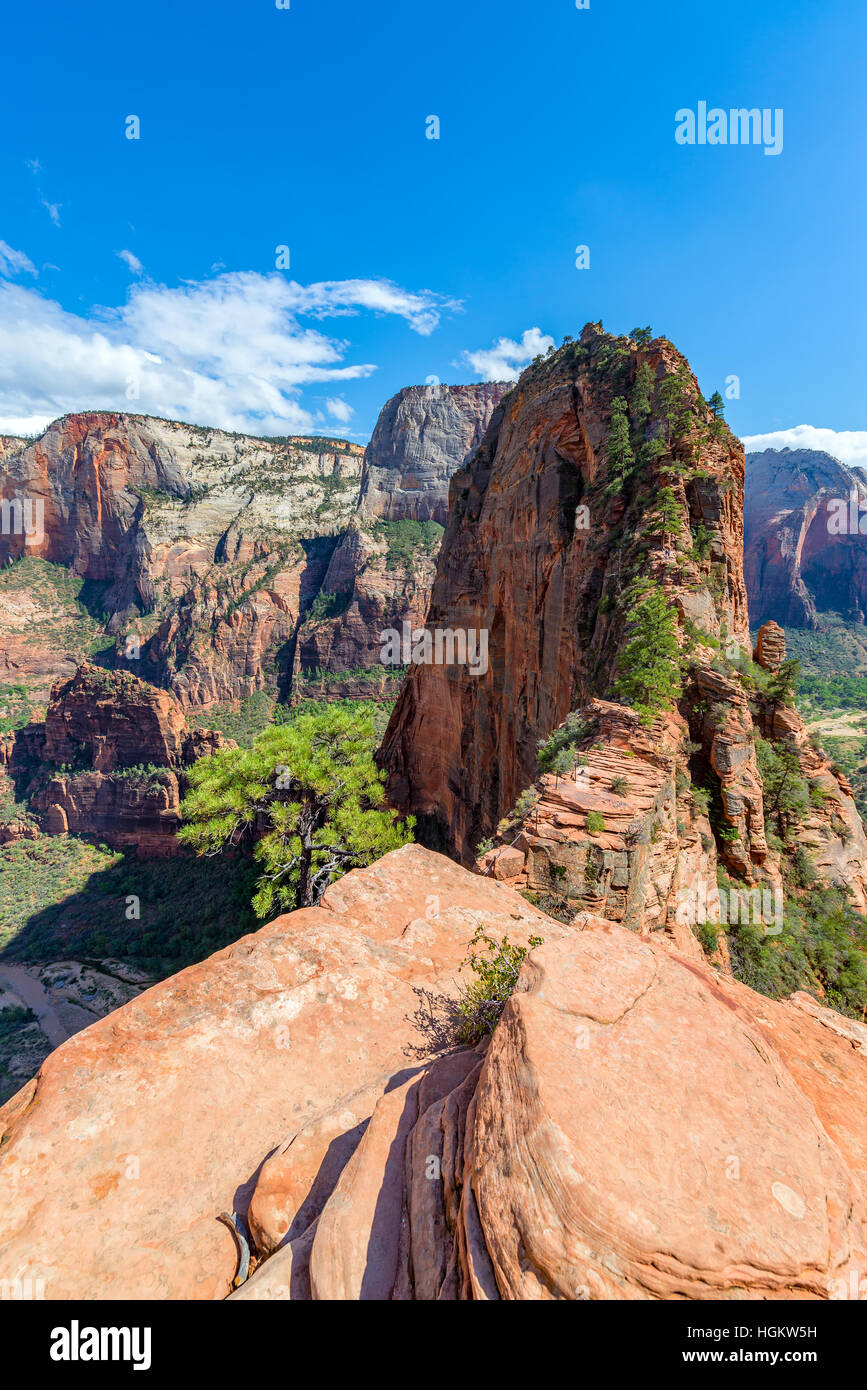 Vertical view angels landing hi-res stock photography and images - Alamy