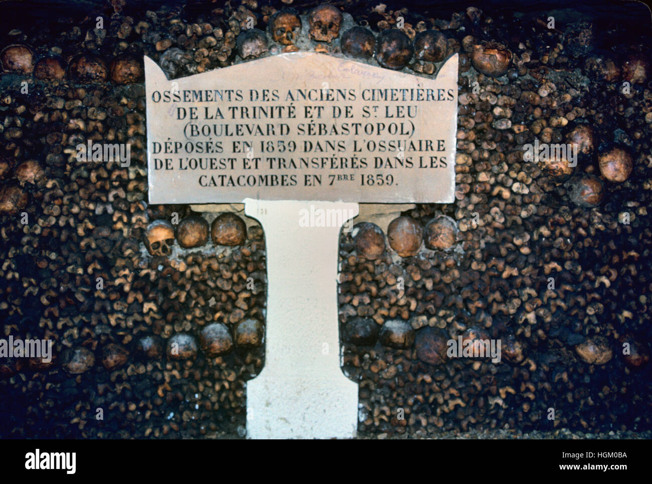Catacombes de paris hi-res stock photography and images - Alamy