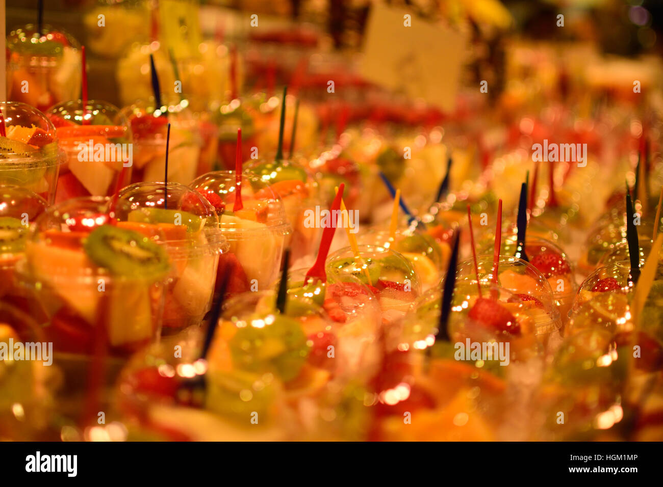 fruit pots, display, market, fruit, sell, pitaya, mango, strawberry ...