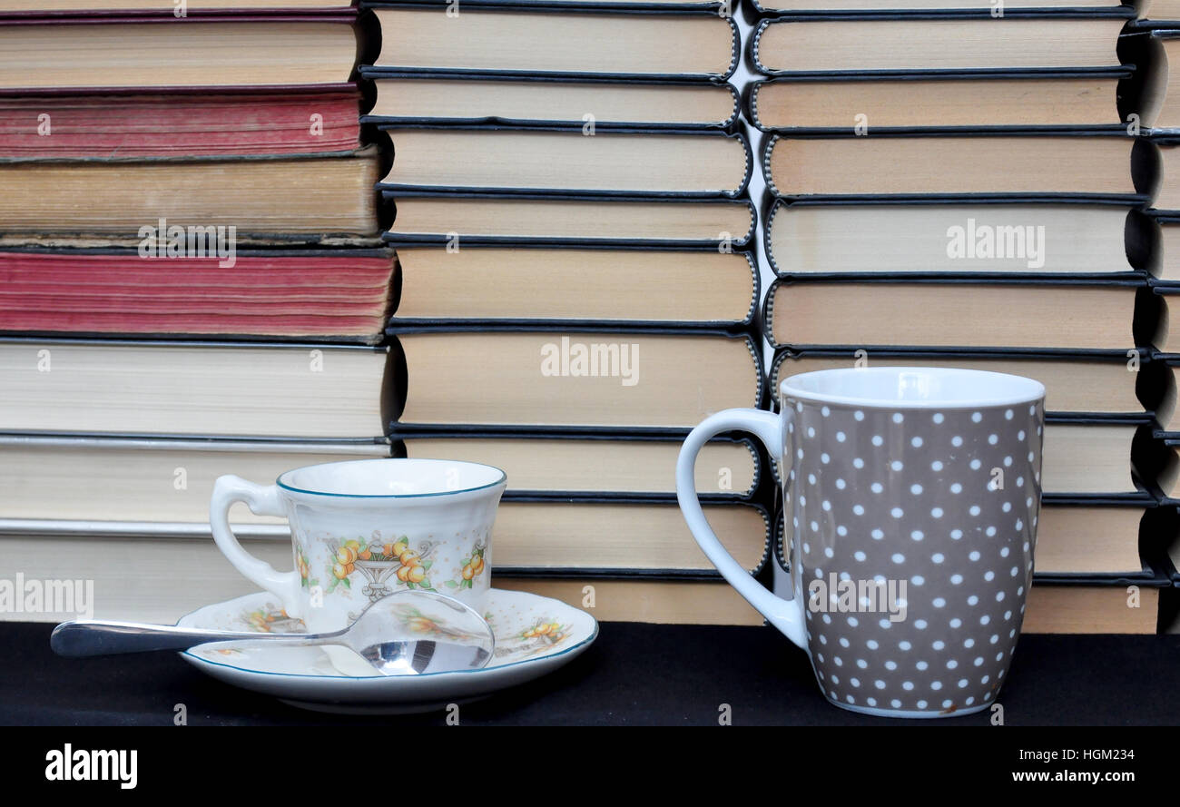 books and cups Stock Photo - Alamy