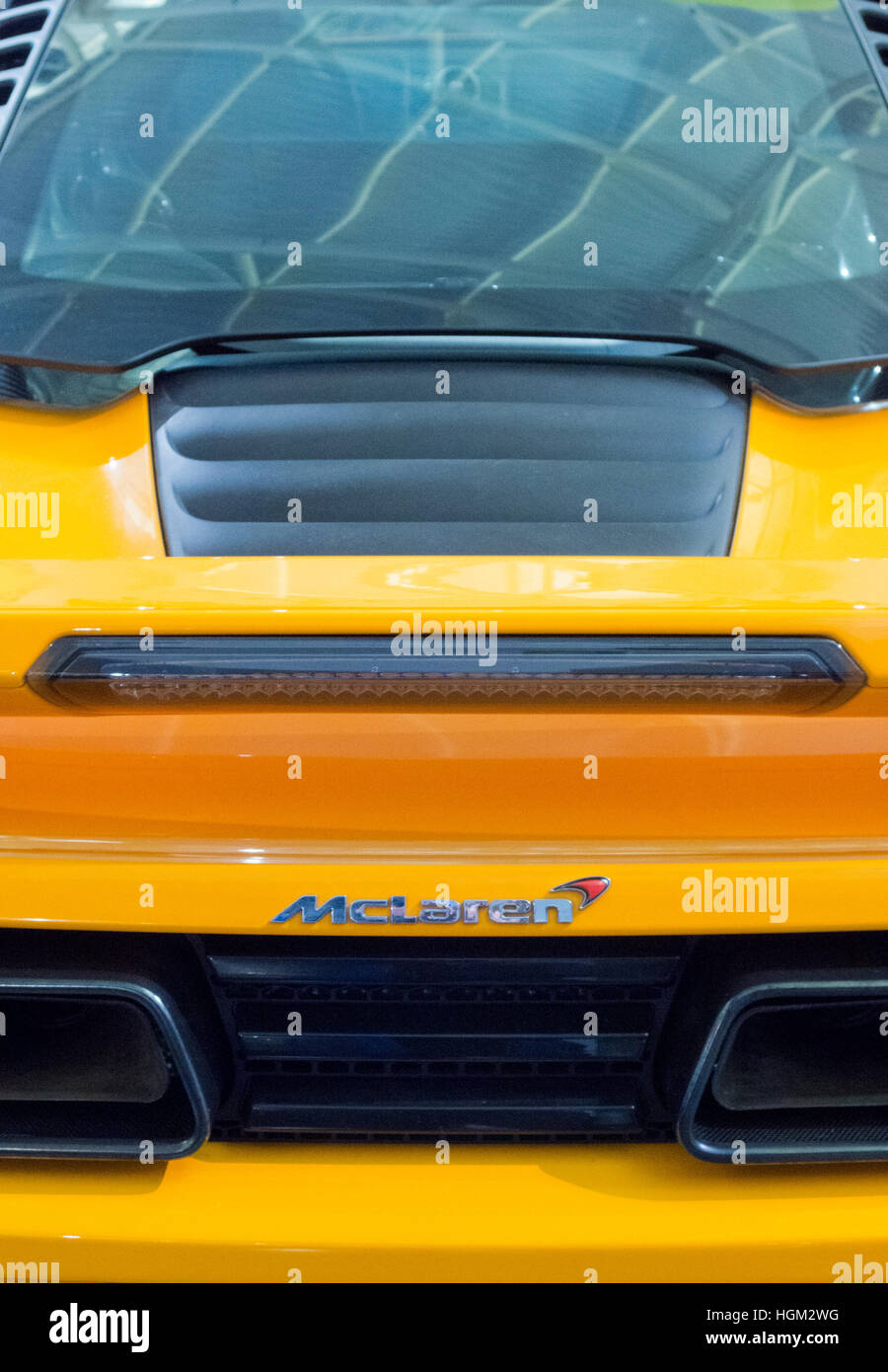 Supercars rear view hi-res stock photography and images - Alamy