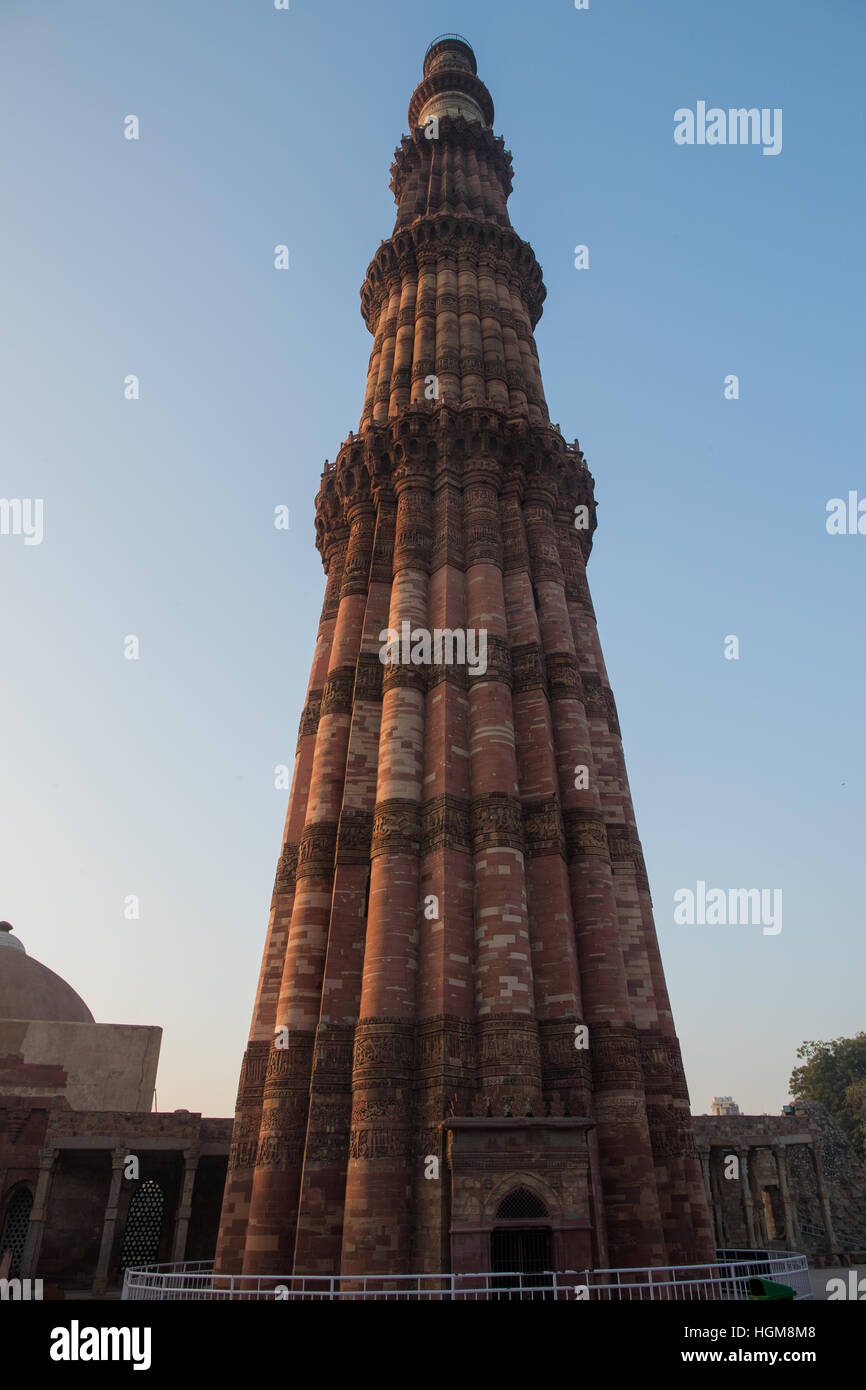 Detail of Qutub (Qutb) Minar, the tallest free-standing stone tower in ...