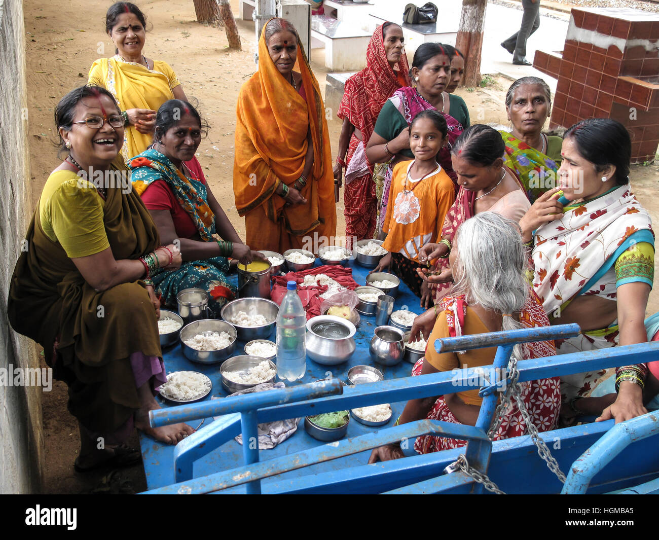 Indian street life hi-res stock photography and images - Alamy