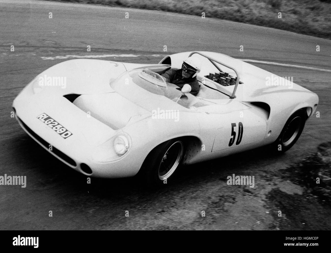 Lola T70 Phil Scragg. Craigantlet hill climb 1966 Stock Photo - Alamy