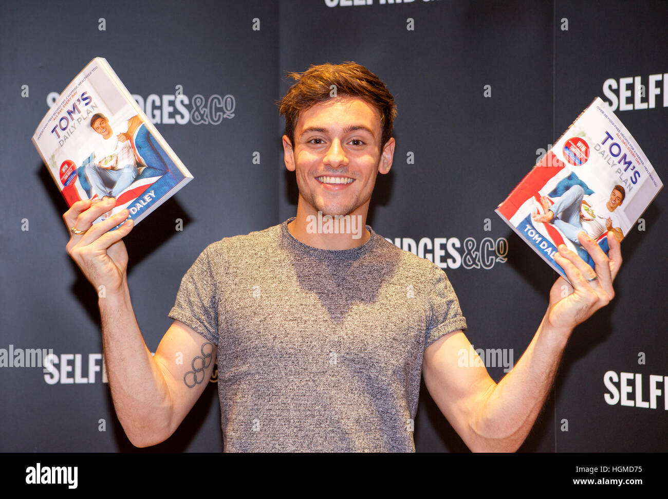 Tom Daley Book Signing, Trafford, Manchester, UK: 10th Jan 2017 ...