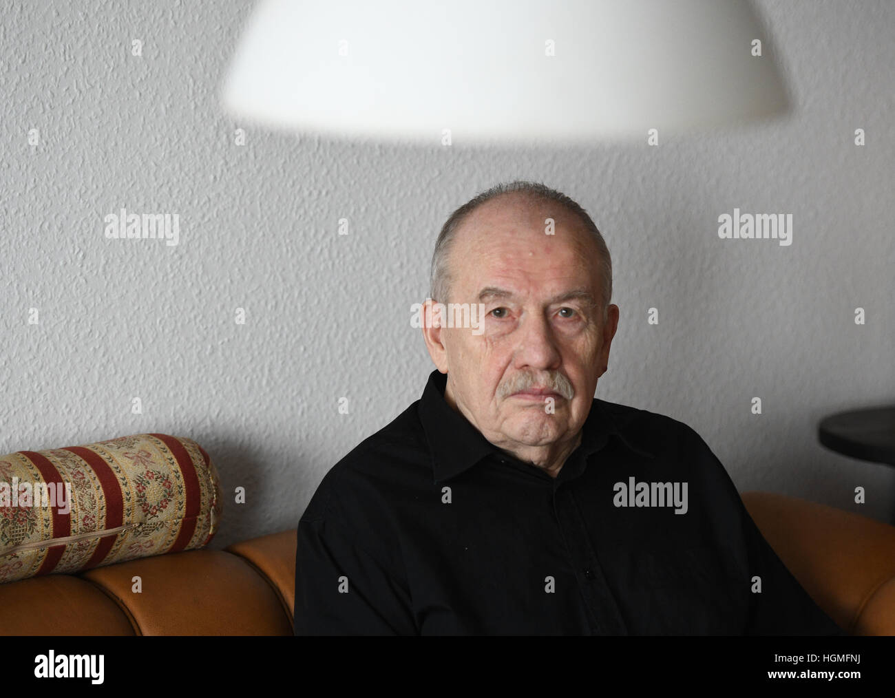 Berlin, Germany. 09th Jan, 2017. German illustrator Klaus Ensikat in ...