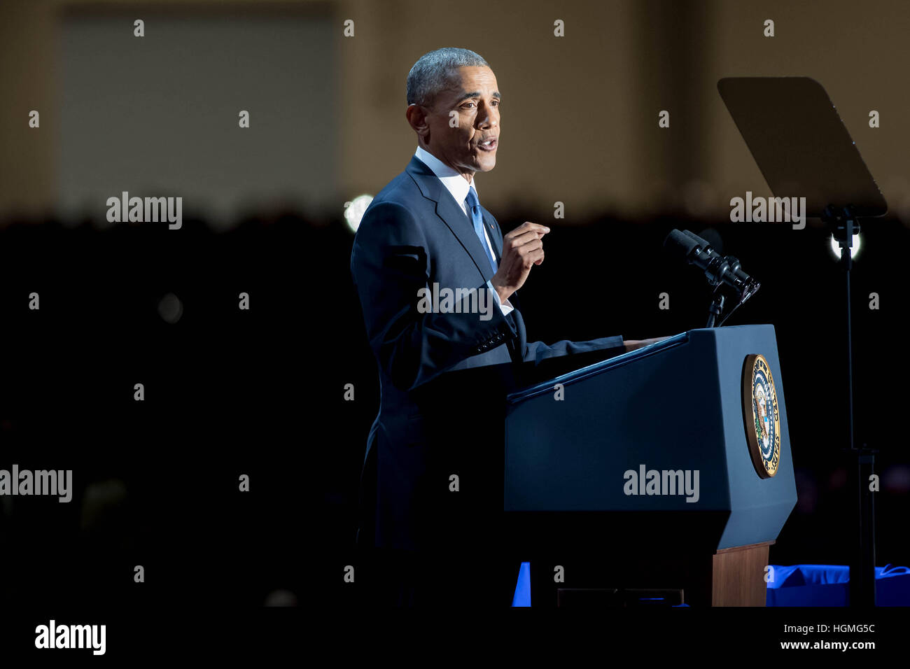 Farewell address hi-res stock photography and images - Alamy