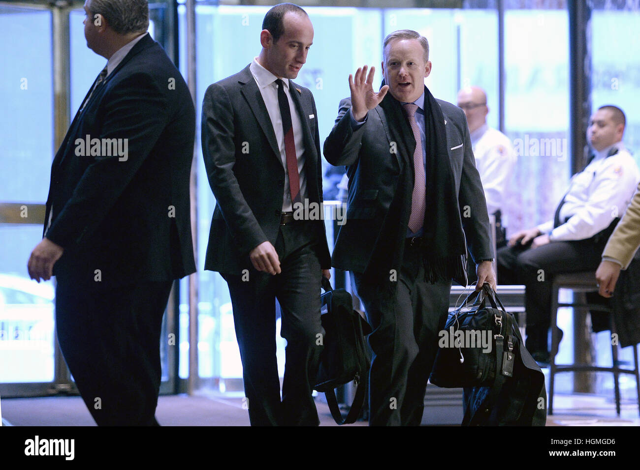 New York, USA. 10th Jan, 2017. Sean Spicer (r), incoming White House ...