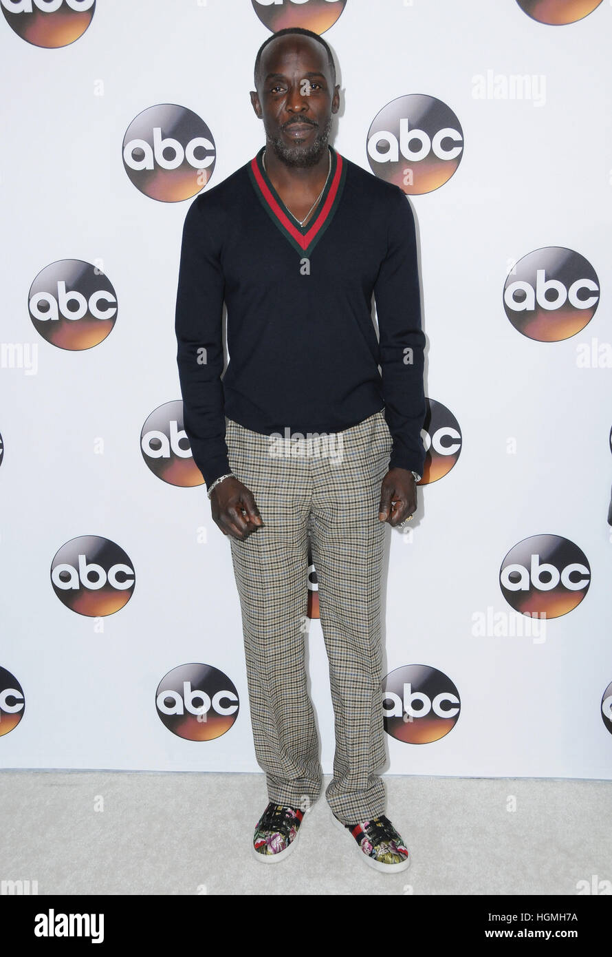 Michael kenneth williams wire hi-res stock photography and images - Alamy