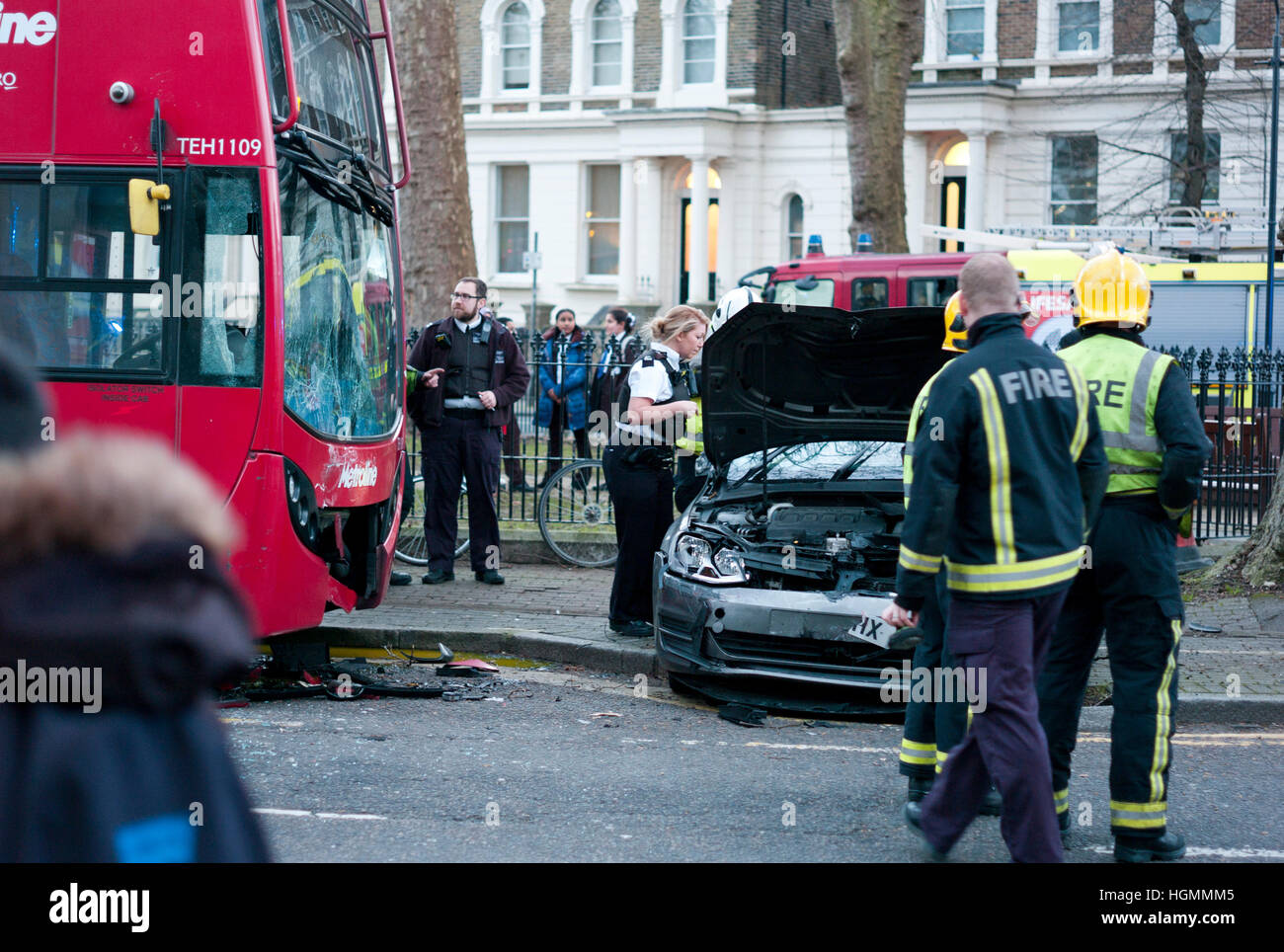 Car accident uk bus hi-res stock photography and images - Alamy