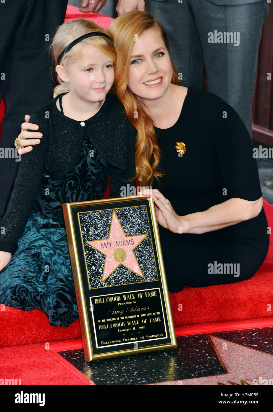 Los Angeles, USA. 11th Jan, 2017. Amy Adams Star 001 with daughter Amy ...