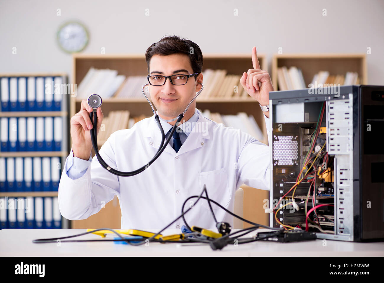 IT technician repairing broken pc desktop computer Stock Photo - Alamy