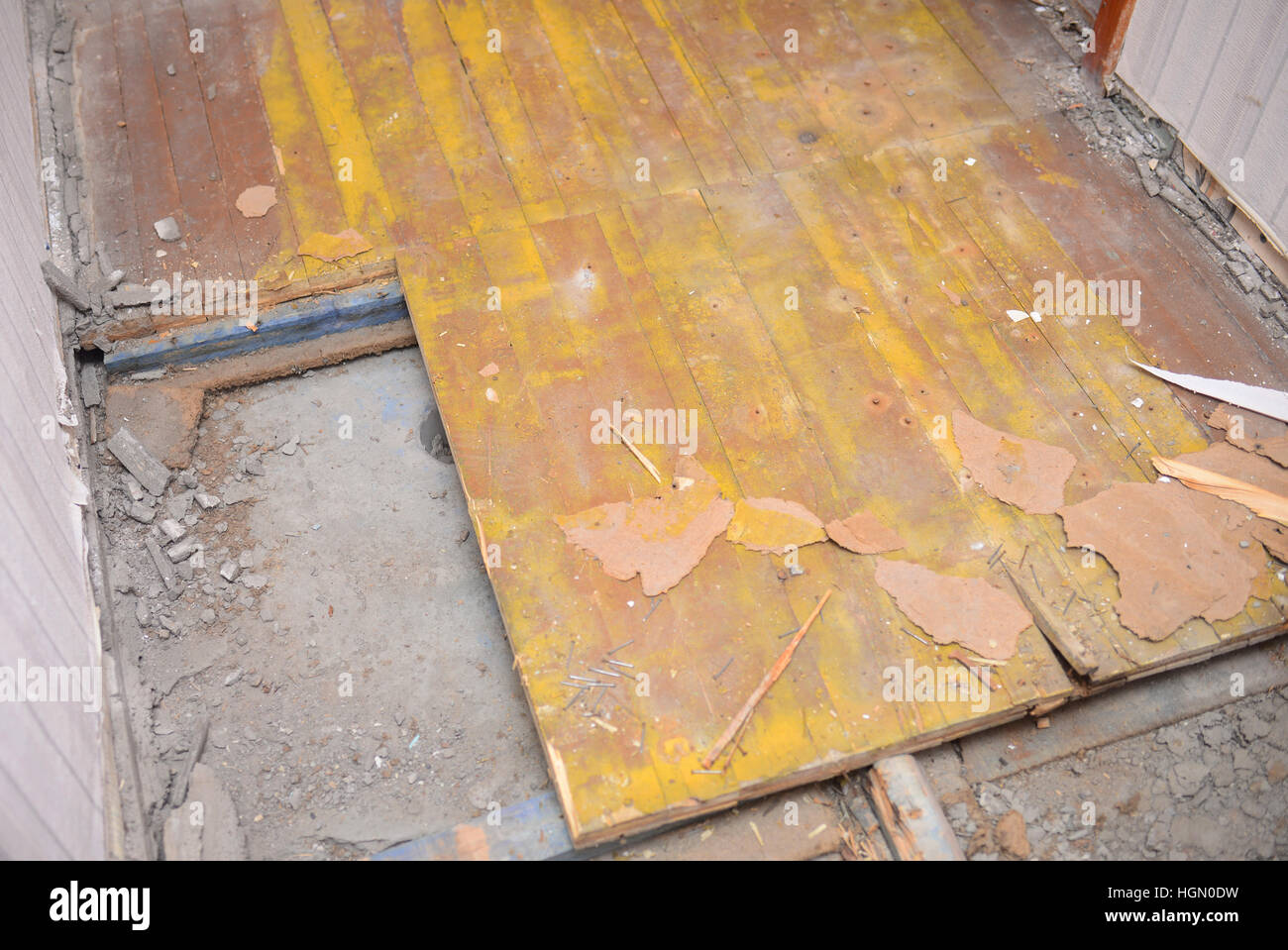 demolition of the old wooden floor Stock Photo - Alamy