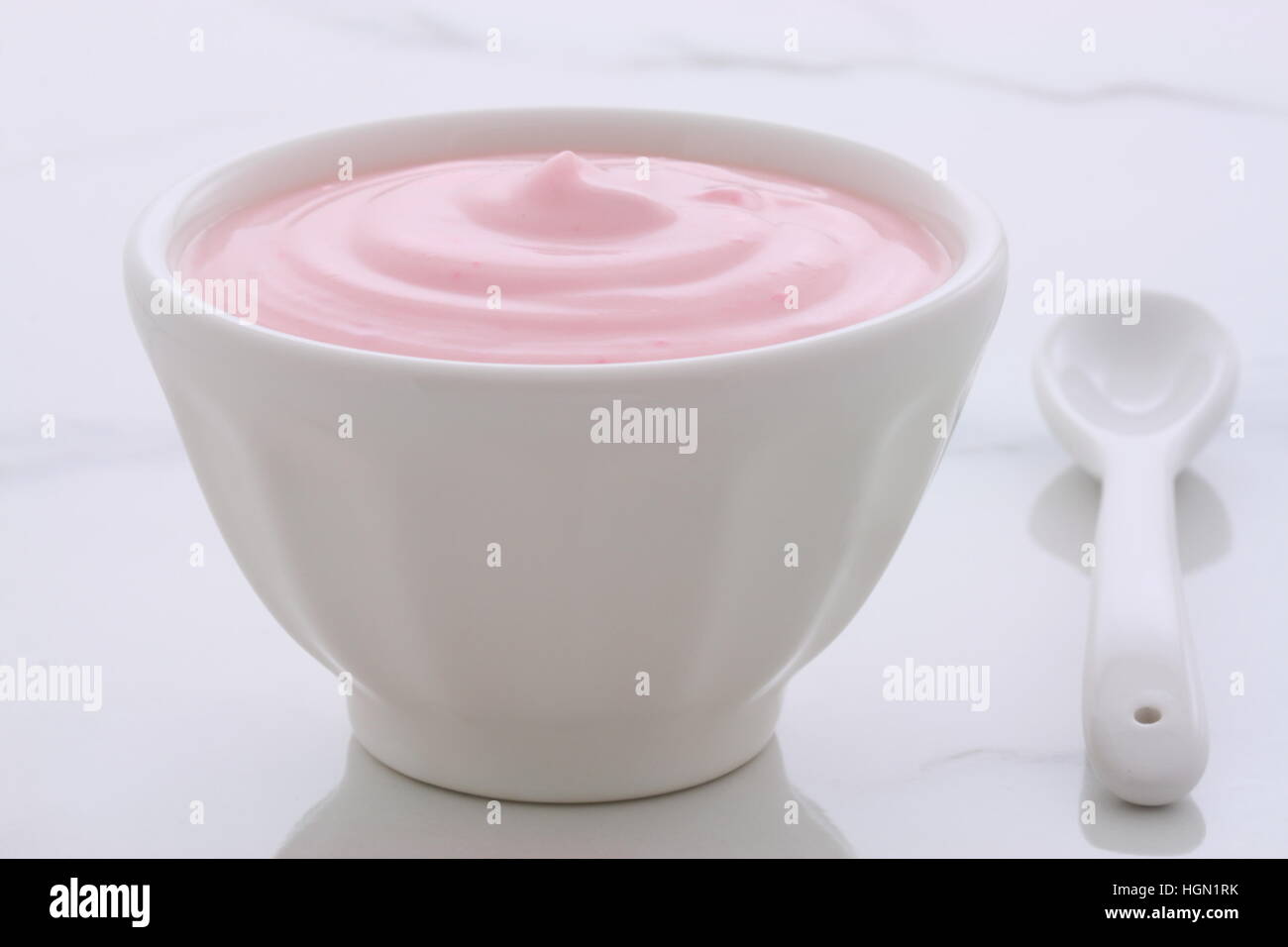 Delicious slow churned Greek strawberry yogurt, with lots of fruit and ...