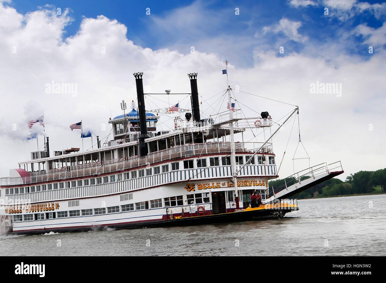 Paddle Steamer on the Ohio River in Louisville Kentucky Stock Photo - Alamy