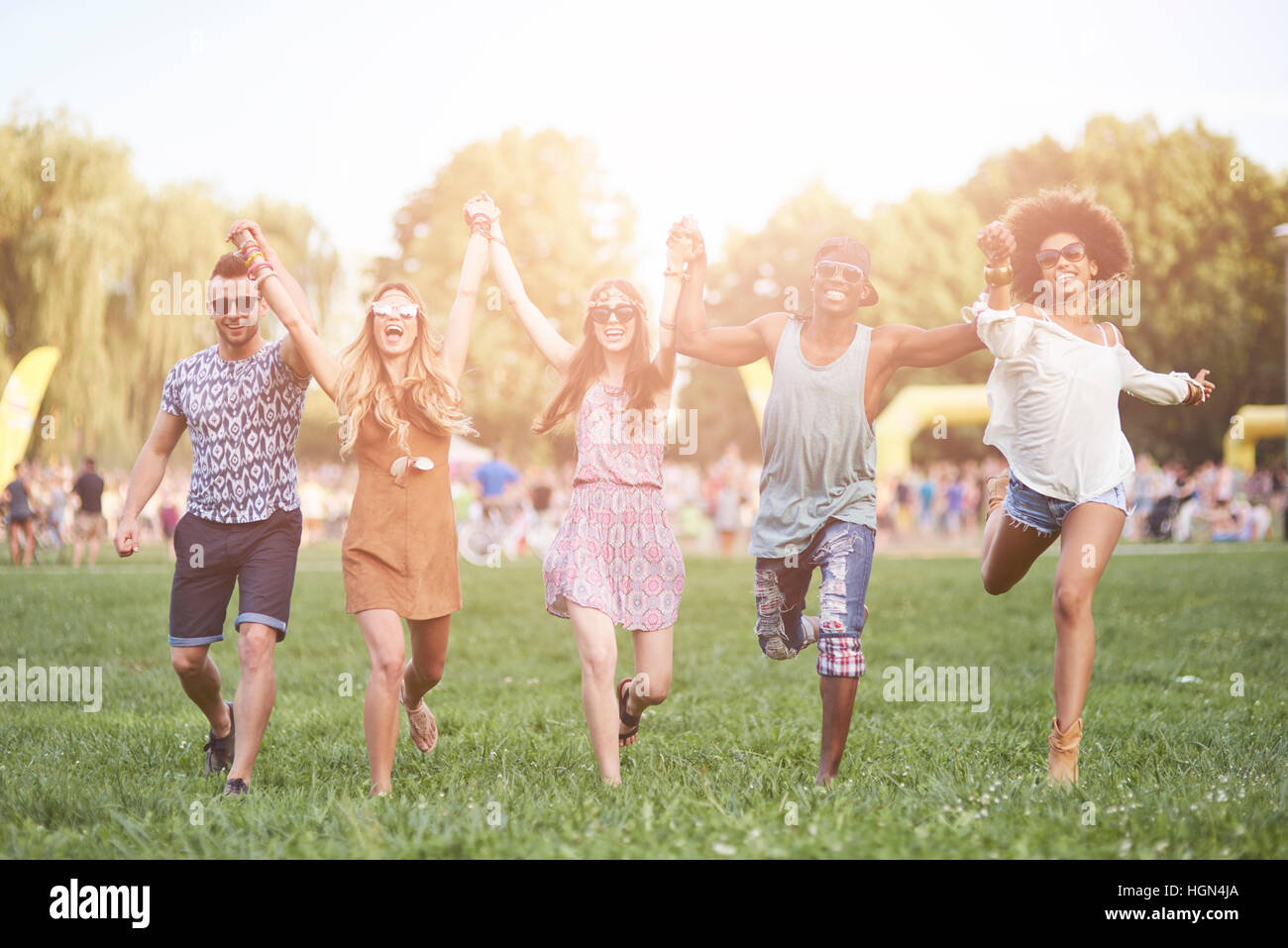 Group best friends holding hands hi-res stock photography and images ...