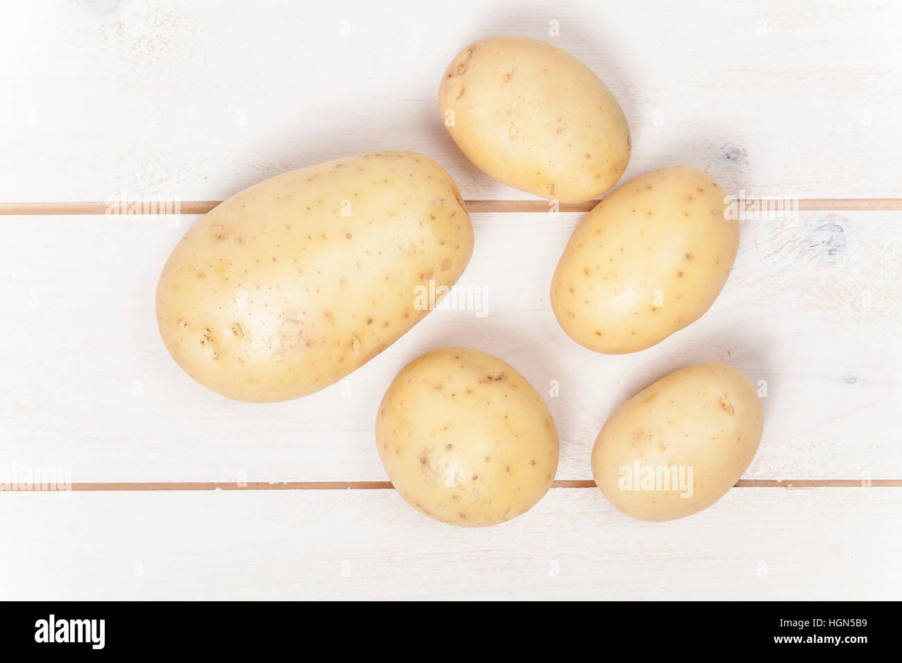 Few potatoes hi-res stock photography and images - Alamy