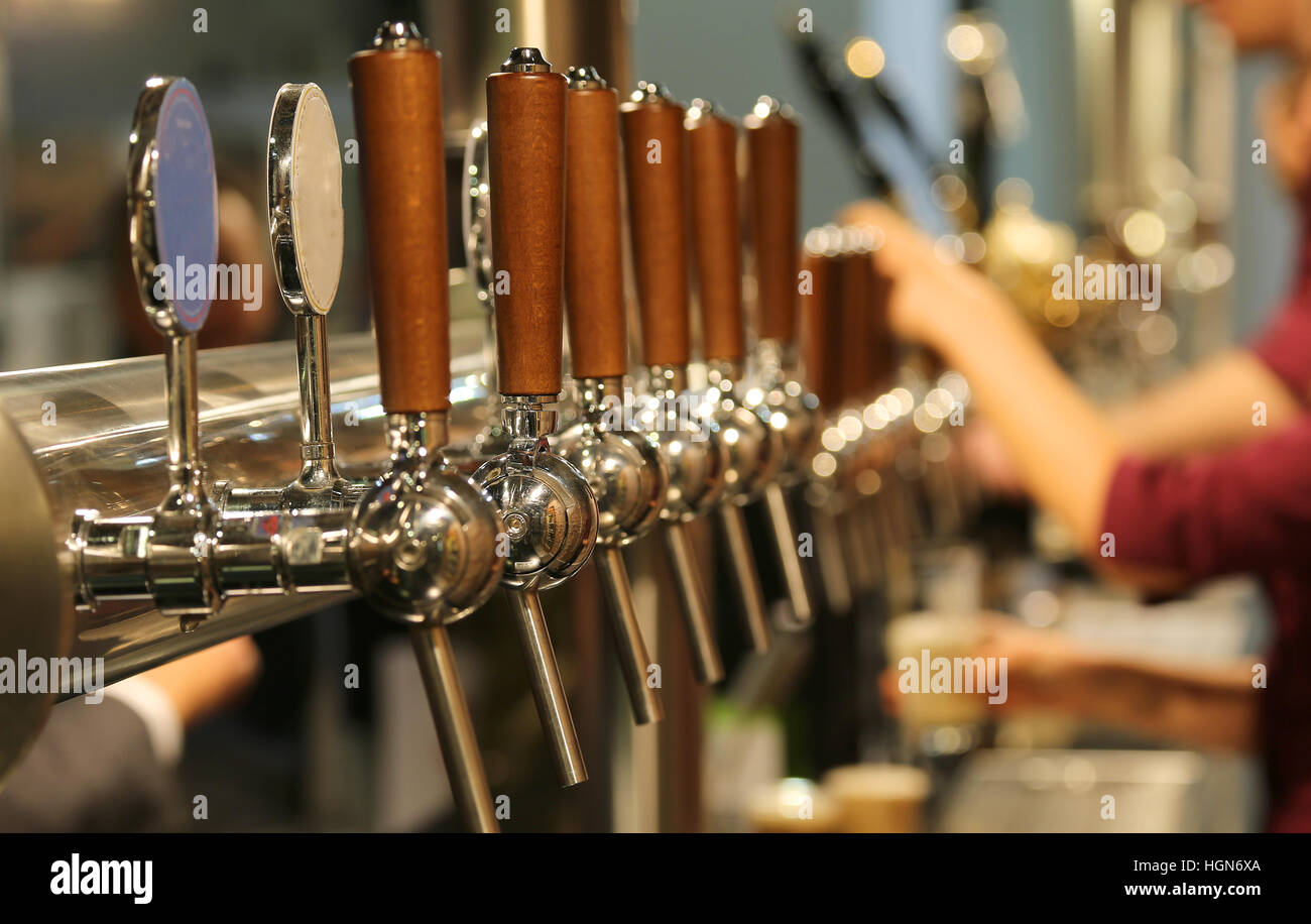 Draft beer tap handle hi-res stock photography and images - Alamy