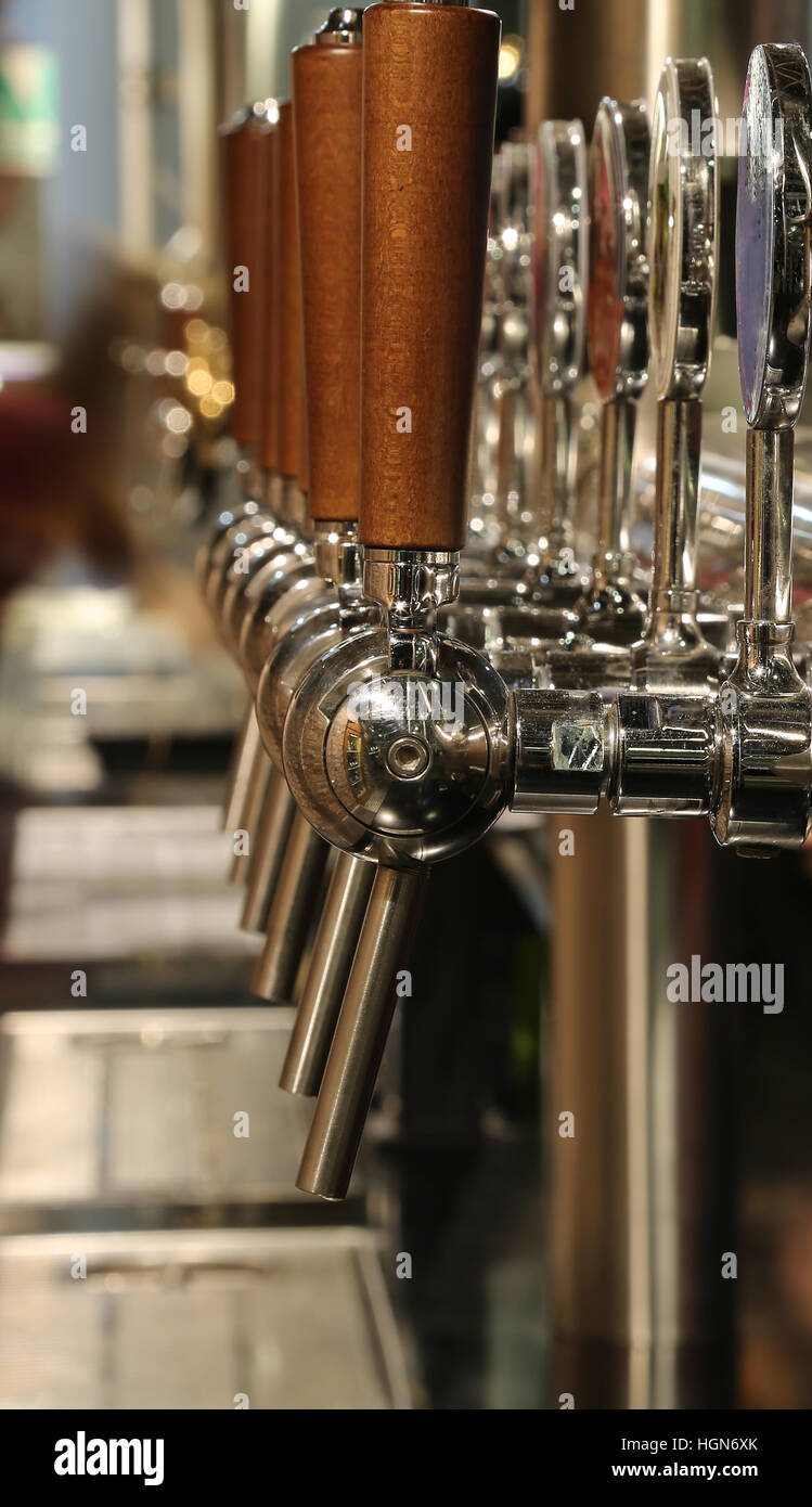 Beer taps ireland hi-res stock photography and images - Alamy