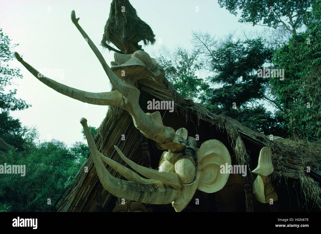 Nigeria Osun-Osogbo Sacred Grove Regarded As Goddess Osun Abode Osboni ...