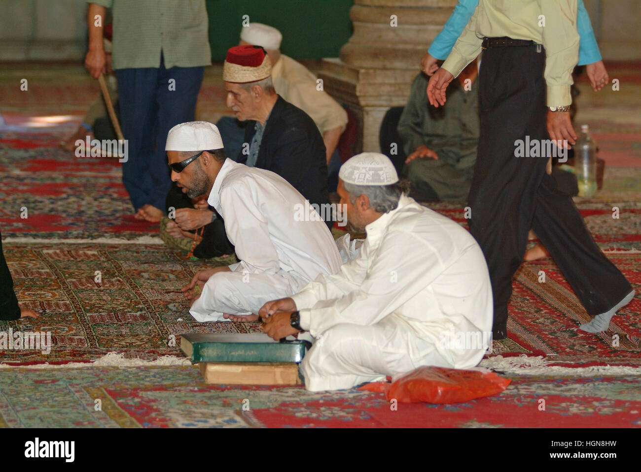Syrian Mujahideen Praying