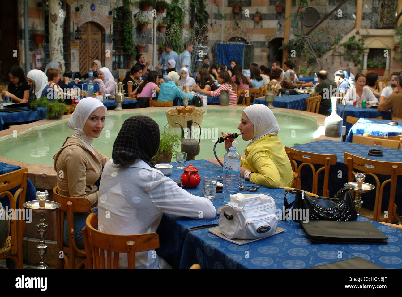 Syria damasco siryan restaurant hi-res stock photography and images - Alamy
