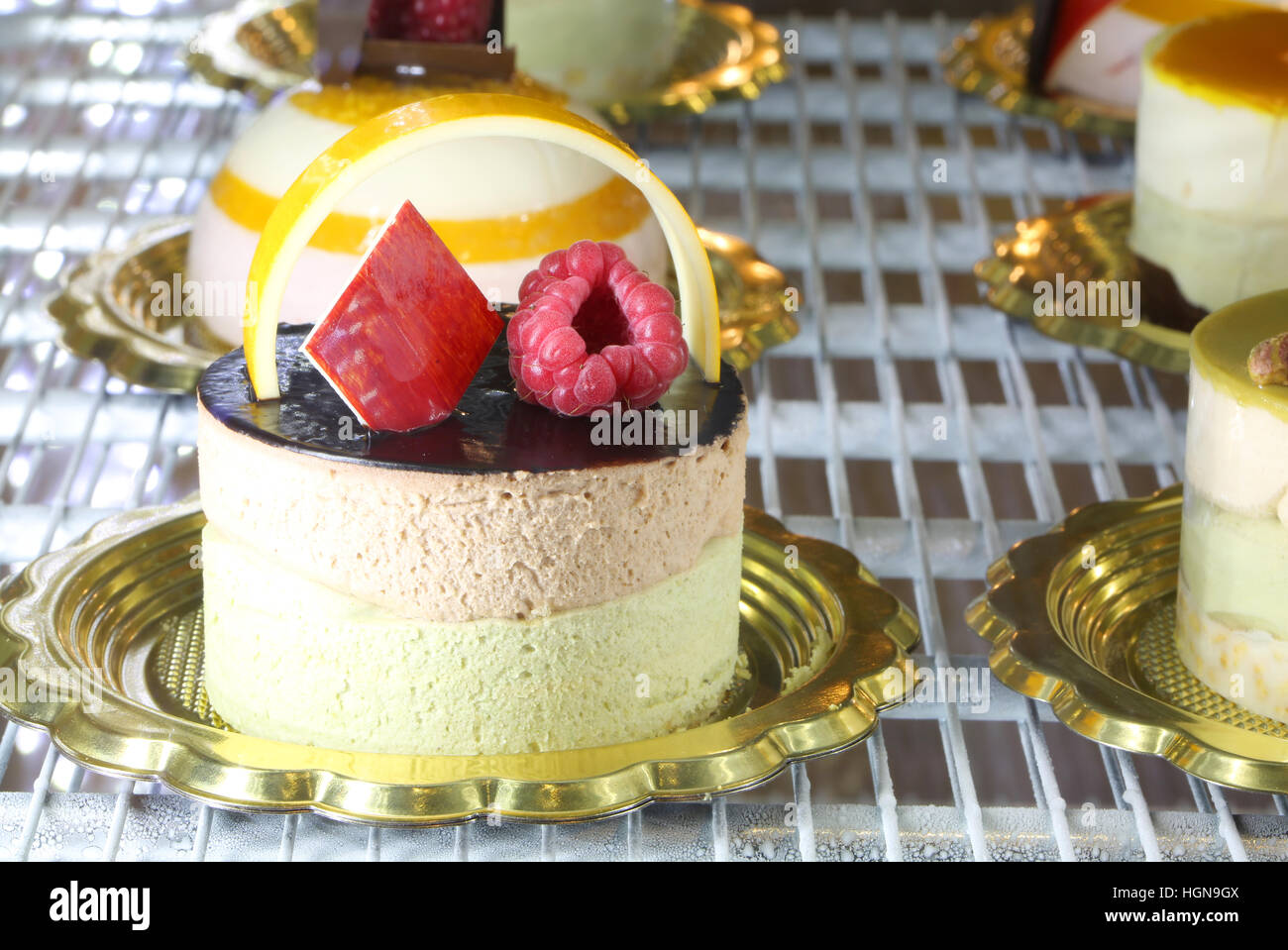 Original cake fridge hi-res stock photography and images - Alamy