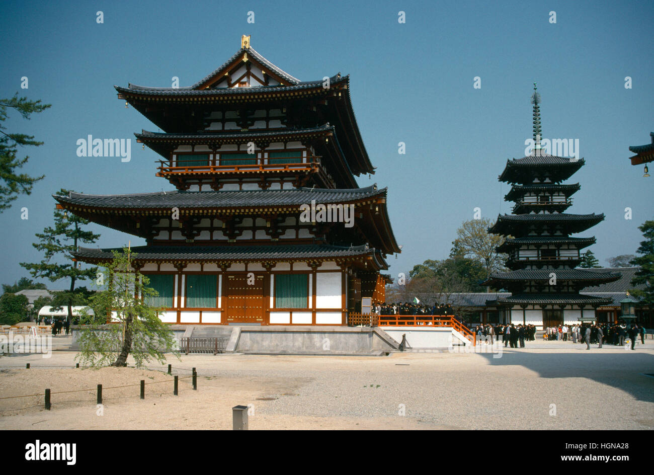 kondo and eastern pagoda yakushi-ji temple nara japan Stock Photo - Alamy