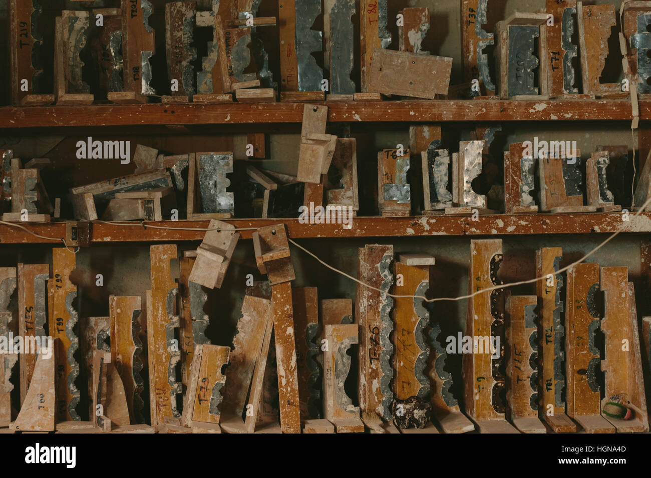 Cluttered warehouse hi-res stock photography and images - Alamy