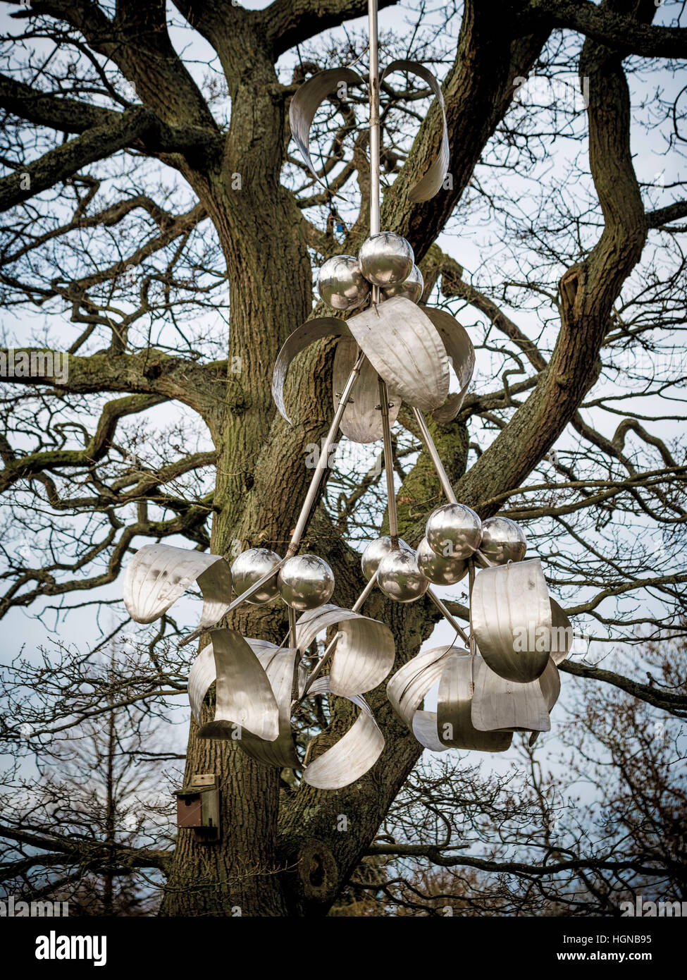 Metal Tree Sculpture High Resolution Stock Photography and Images - Alamy