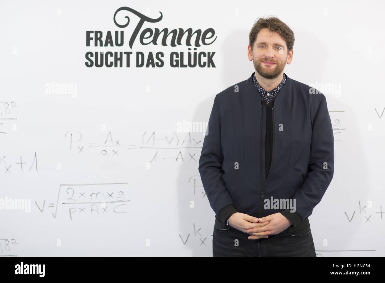 Actors promoting the new Series "Frau Temme sucht das Glueck" at Side ...