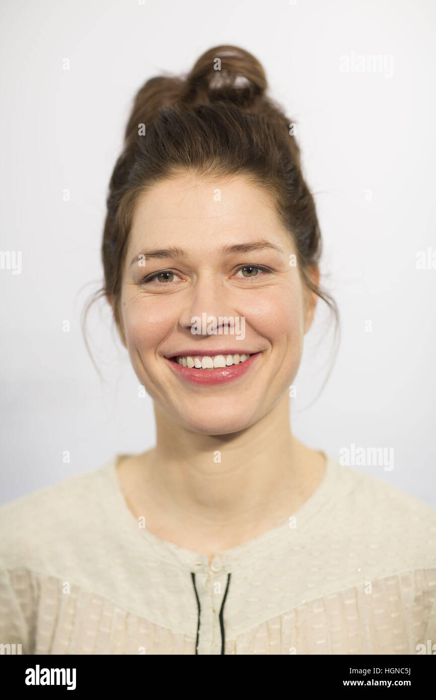 Actors promoting the new Series "Frau Temme sucht das Glueck" at Side ...