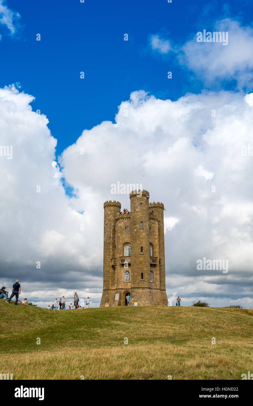 Broadway tower sunset cotswolds uk hi-res stock photography and images ...