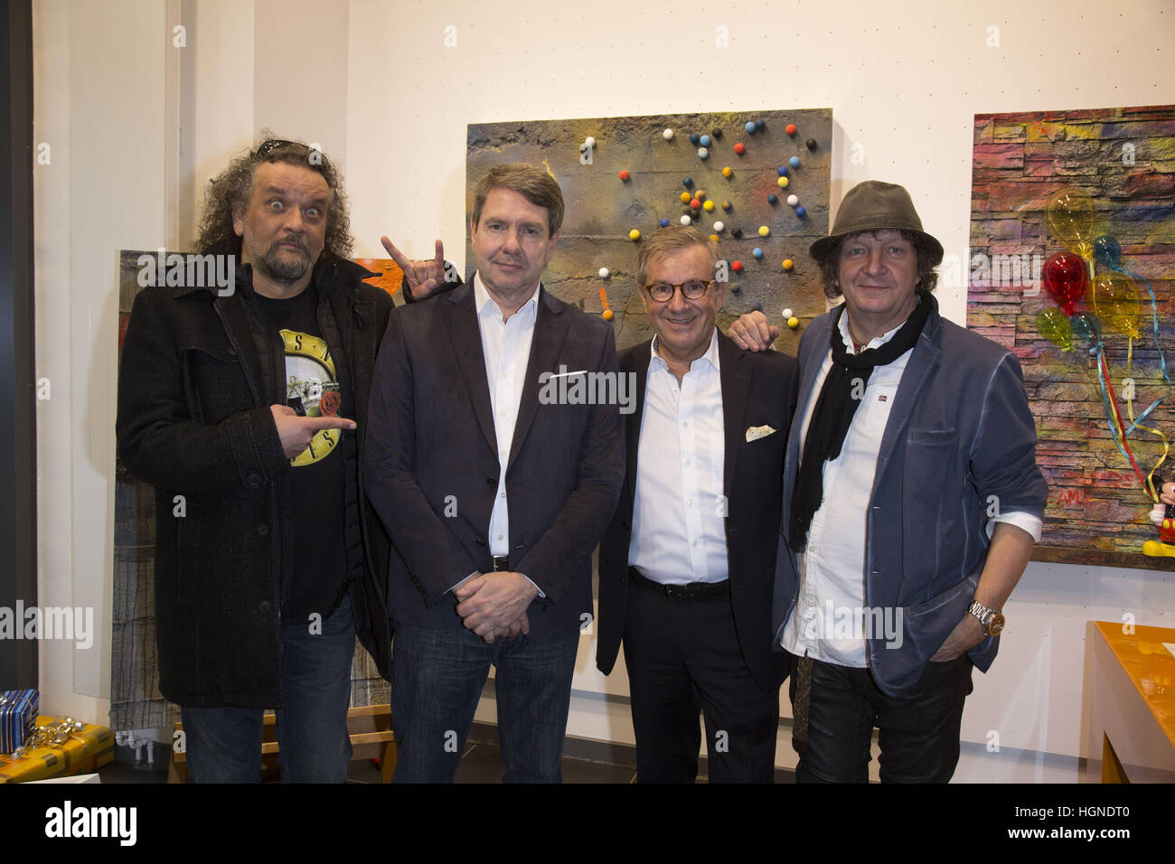 „ART FOR HELP – Galerie Mensing Hamburg presents the Pop-Art-Duo ...