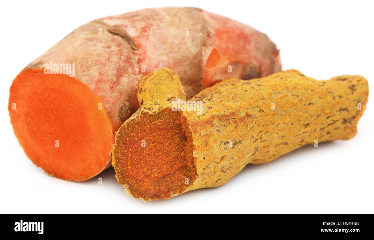 Pieces of asian fresh turmeric root hi-res stock photography and images ...