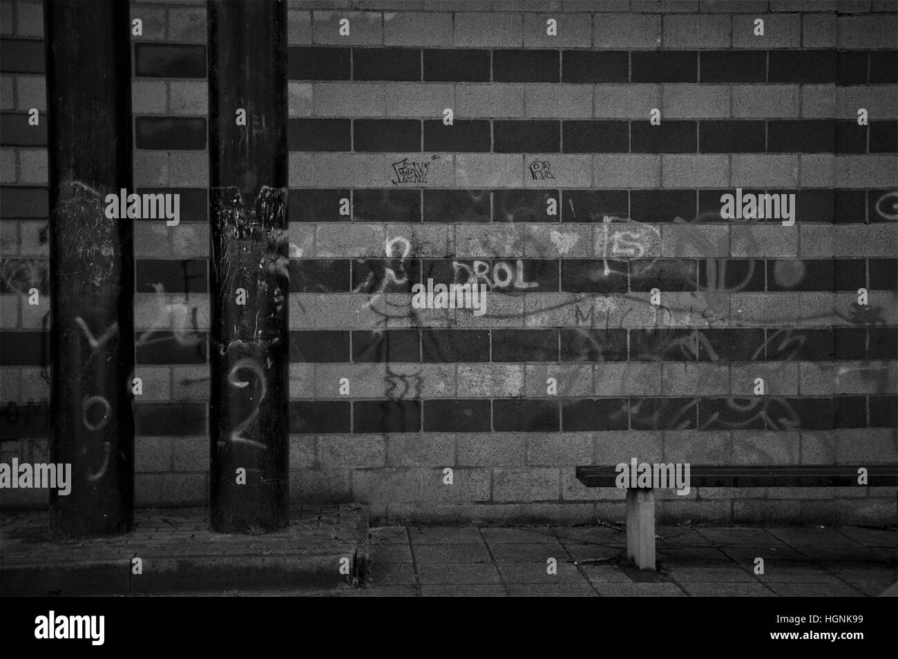 Abandoned buildings graffiti Black and White Stock Photos & Images - Alamy