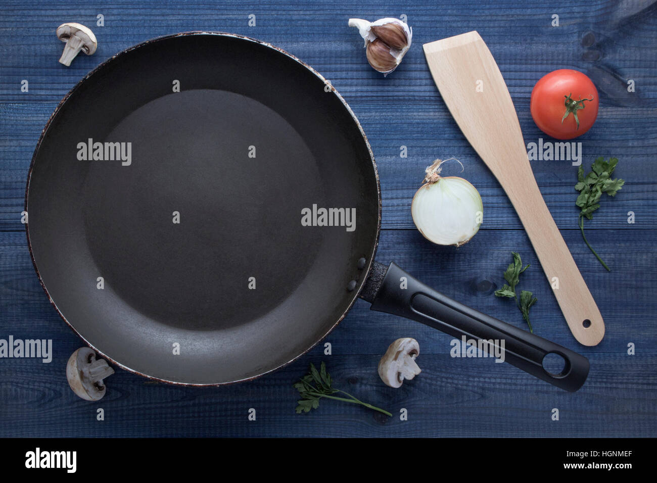 empty pan with vegetables. top view Stock Photo - Alamy